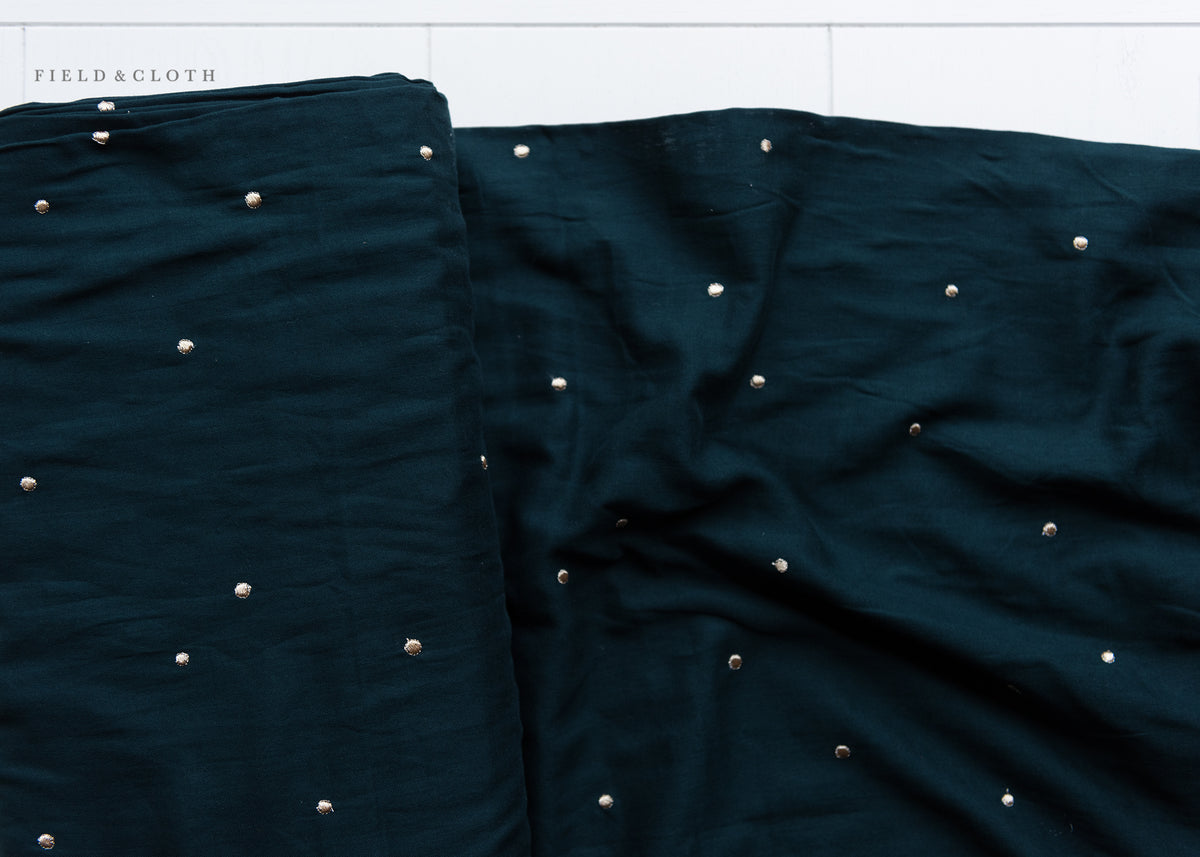 Abstract – Field & Cloth